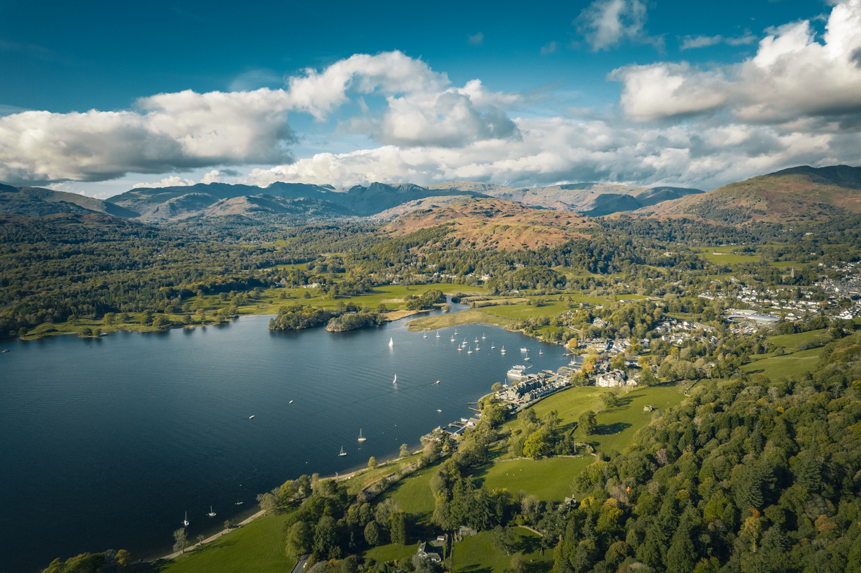 Lake District Walks from Windermere: Best Routes, Maps & Tips